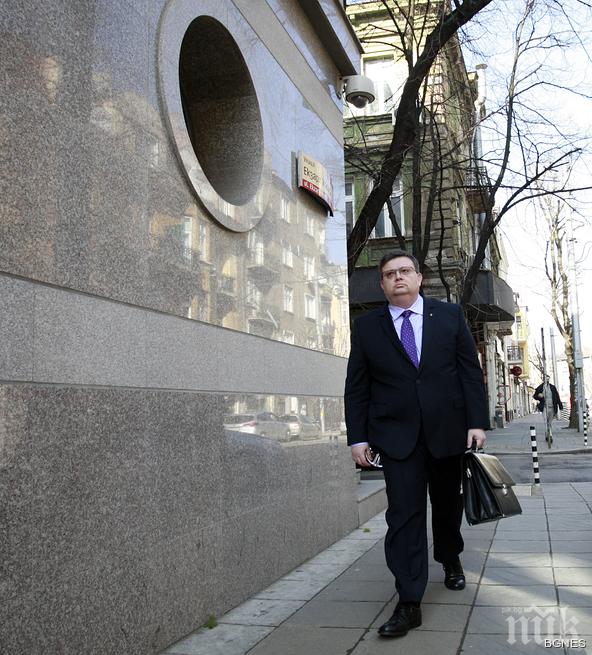 Прокурори напуснаха работната група за промени в Закона за съдебната власт Информационна