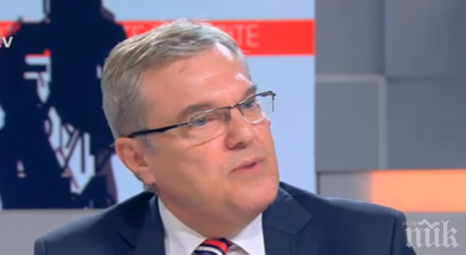 СКАНДАЛ в ЕФИР Румен Петков се ядоса на Хекимян заради старо интервю с Екатерина Захариева