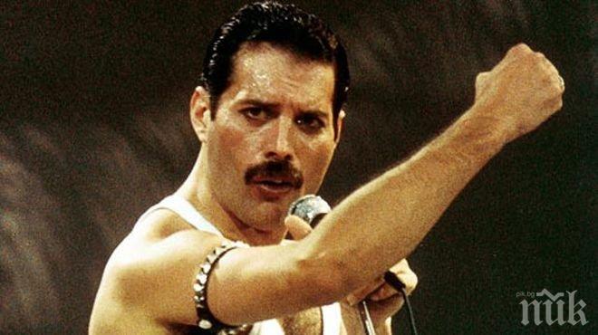 ЗА ПЪРВИ ПЪТ Показват ръкописите на Фреди Меркюри Информационна агенция ПИК