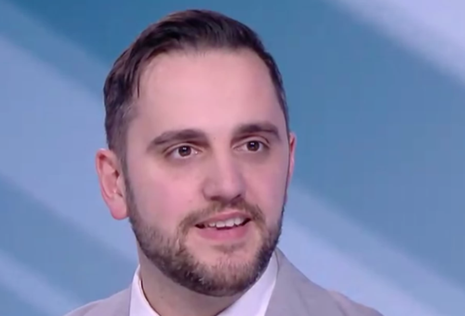 Цветомир Петров Ако Деян Николов има доказателства за купуване на общински съветници да ги