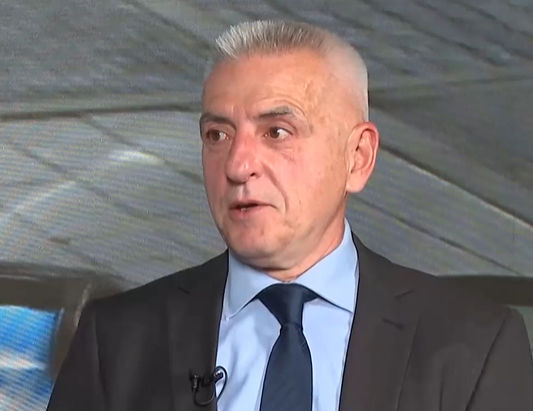 Бивш шеф на НСО Охранителят трябва да е подготвен за покушение Кирил Петков има право на