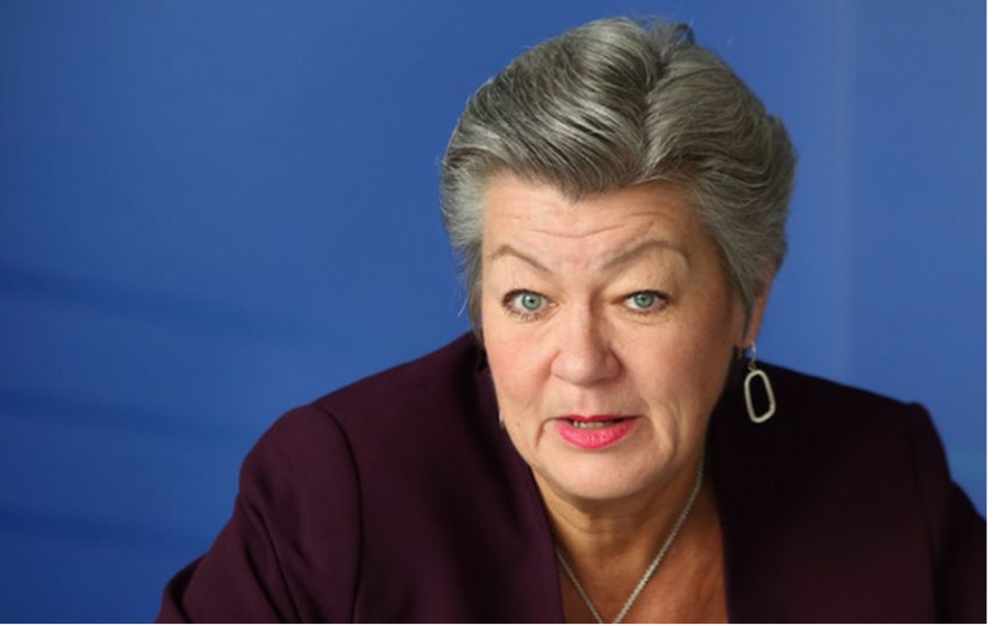 Еврокомисар очаква до края на годината да паднат сухопътните шенгенски граници на България и