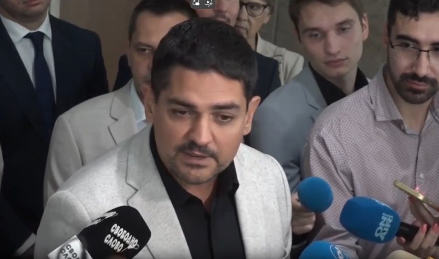 ЖЕГАТА ГО НАПЕЧЕ Руди Гела съвсем изплиска легена ще закрива ПИК като вземе властта Искам да