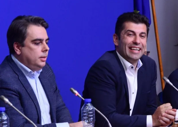 САМО В ПИК Ето къде цъфнаха Киро и Асен веднага след срещата им с ГЕРБ в парламента ВИДЕО