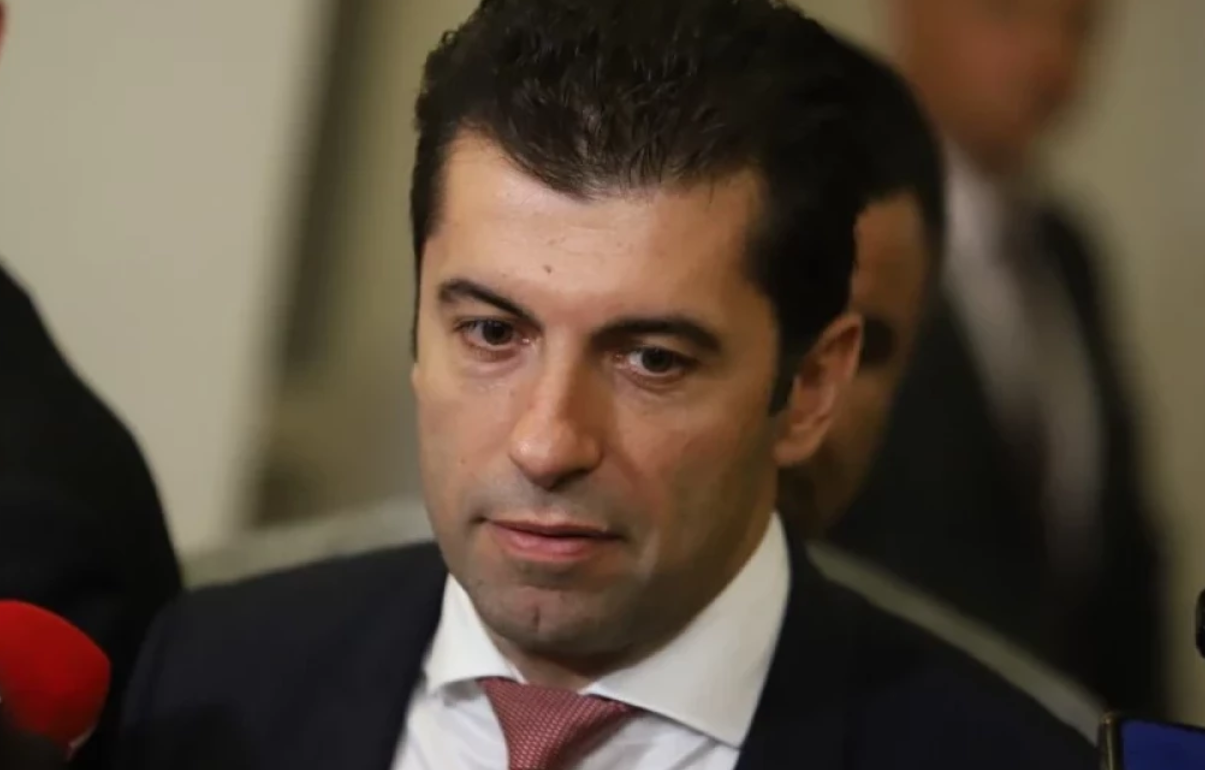 Кирил Петков с новогодишен подарък от Фандъкова Информационна агенция ПИК