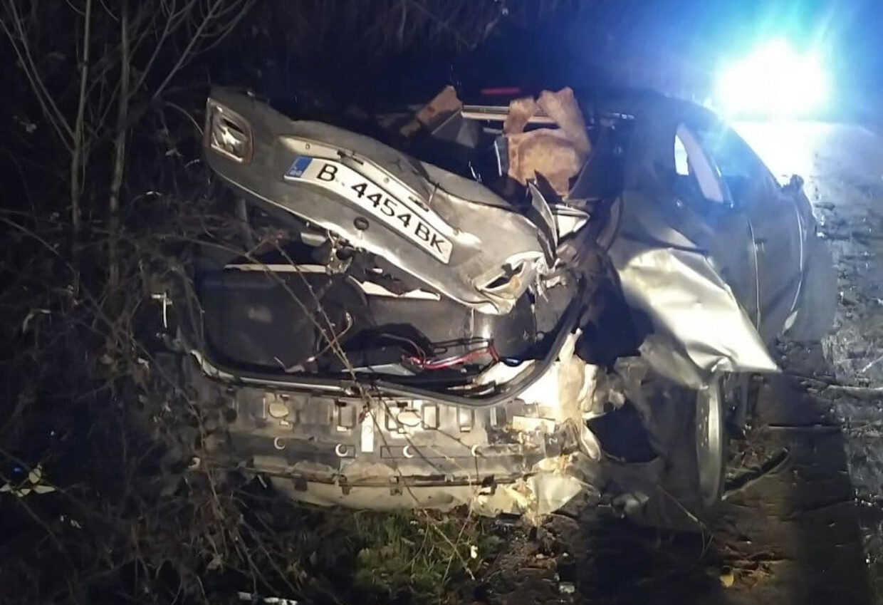 Един загинал при тежка катастрофа с три коли край София Информационна агенция ПИК