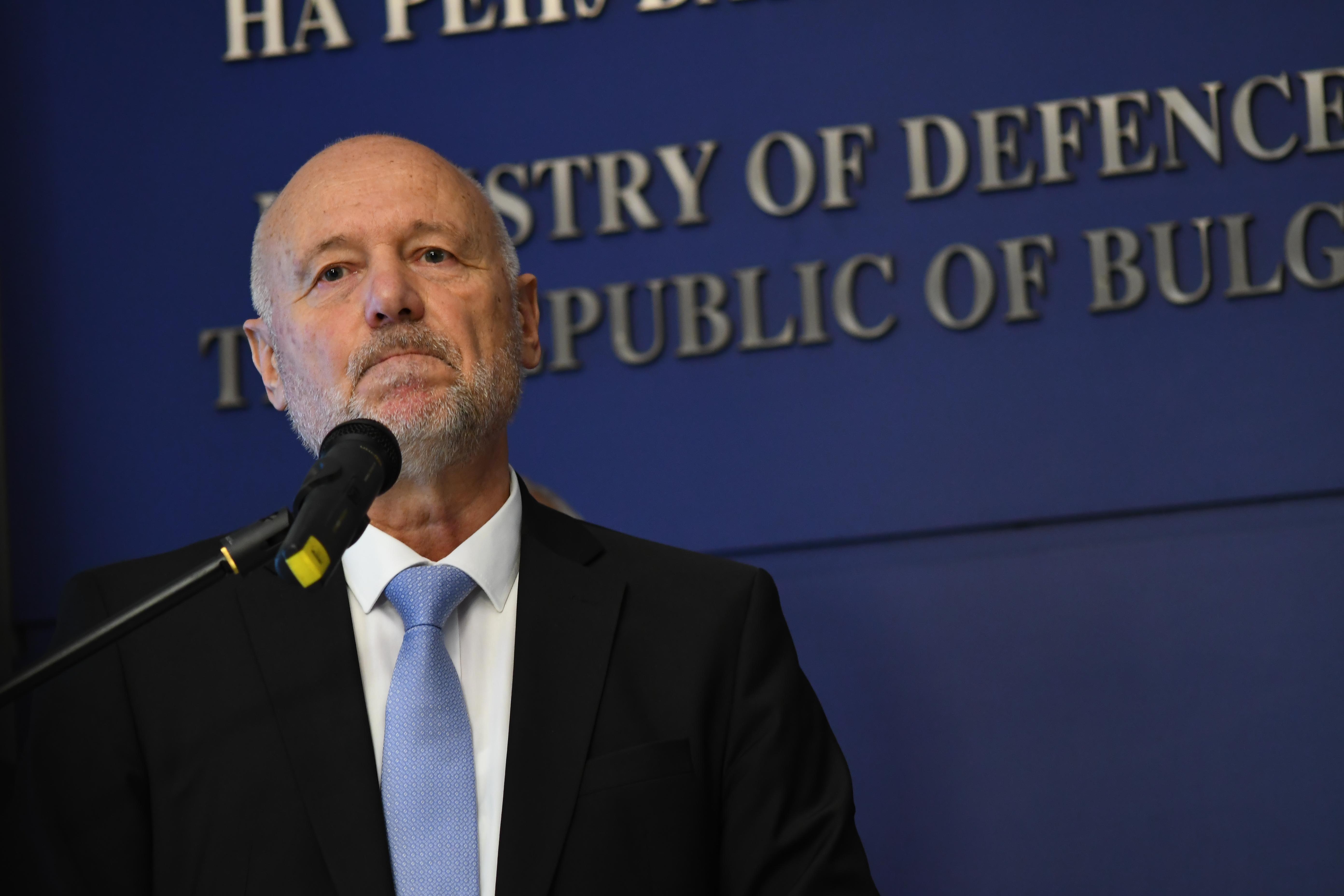 ГОРЕЩА ТЕМА Ето го съобщението със заплахата за убийство изпратено до Тодор Тагарев СНИМКА