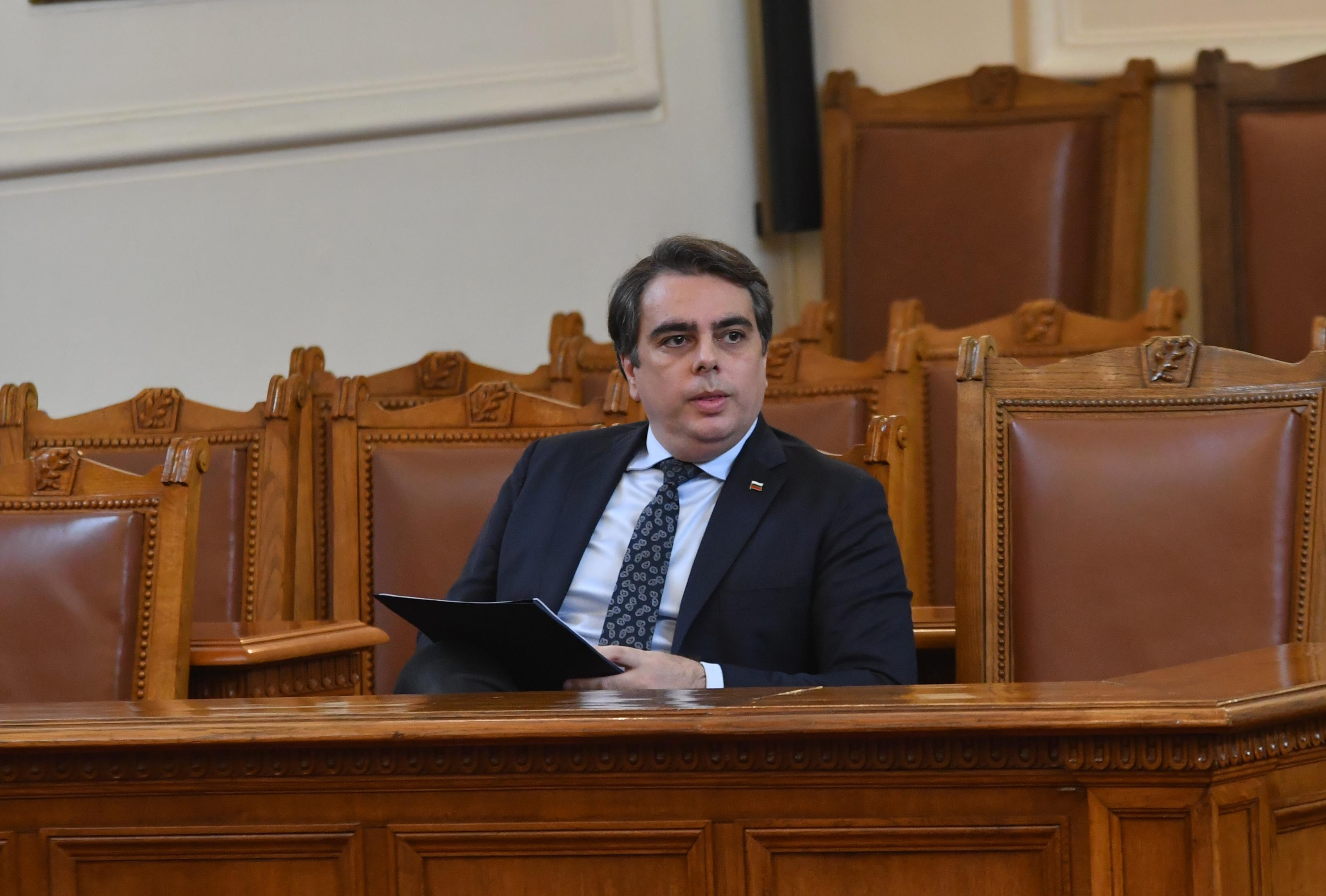 Разкриха страшна издънка на Асен Василев вижте едно от най безумните му данъчни предложения