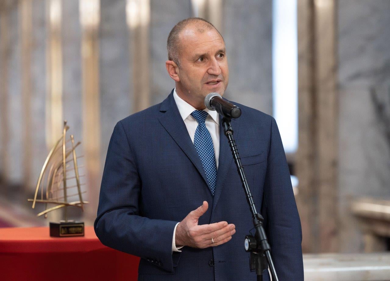 Президентството обясни защо Радев не наложи вето над Закона за ЛГБТ прогандата Информационна