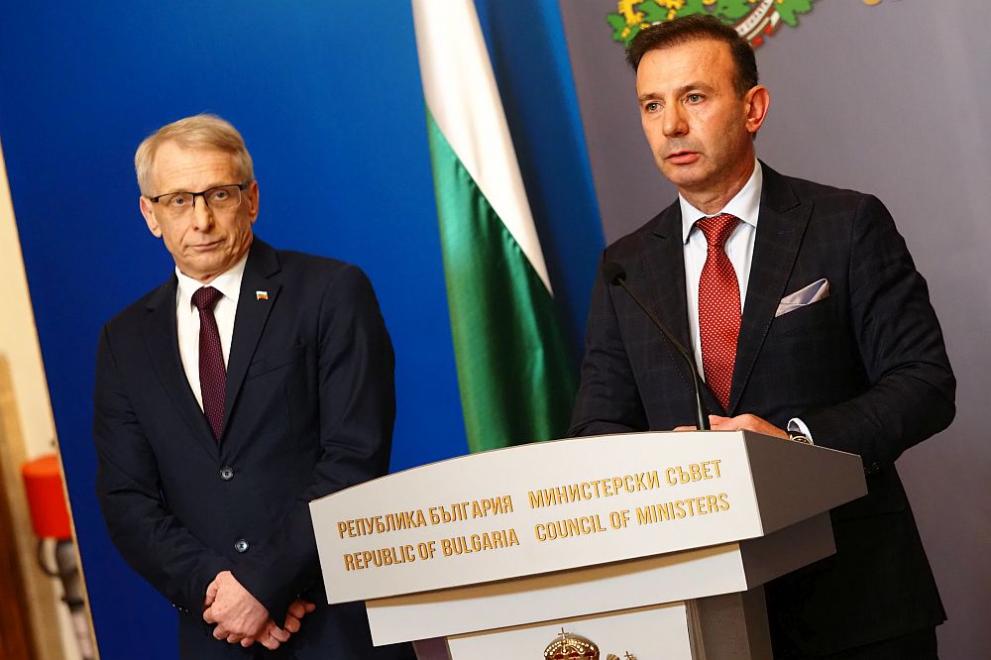 САГАТА СЕ ЗАПЛИТА Денков сезира прокурорката която може да разследва Сарафов заради Живко