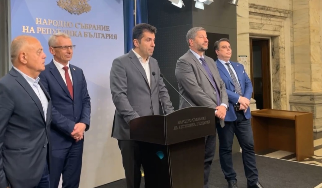 ПИК Tv Кирил Петков прехвърли цялата вина на шофьора от НСО Не знаех с каква скорост караме