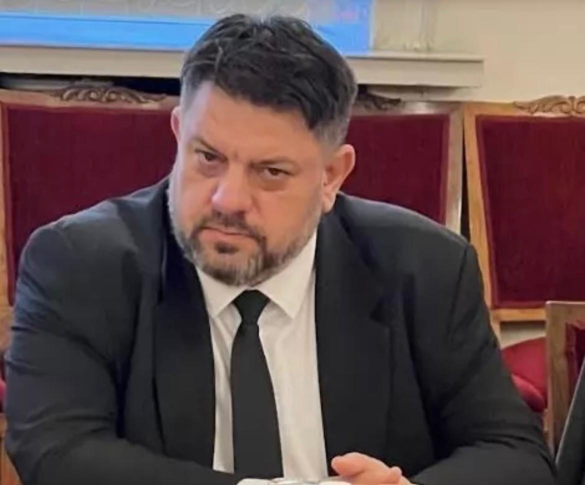 САМО В ПИК Шокиращи разкрития за новия шеф на БСП скрил участието си