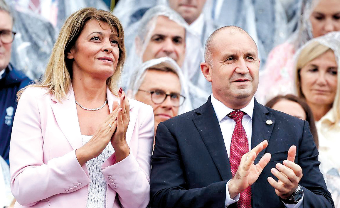 ВОЙНА НА ДОНДУКОВ 2 Деси Радева е на ръба на търпението не може да понася Николай Копринков