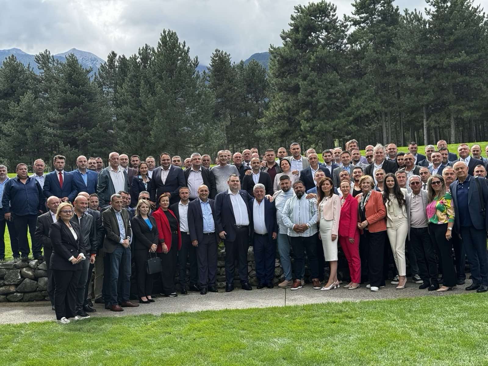 Делян Пеевски председател на ДПС и ПГ на ДПС към актива ДПС Ново начало ще работи за хората