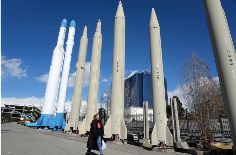 СТАВА СТРАШНО Експерт предупреди Израел готви удари по ядрените съоръжения на Иран