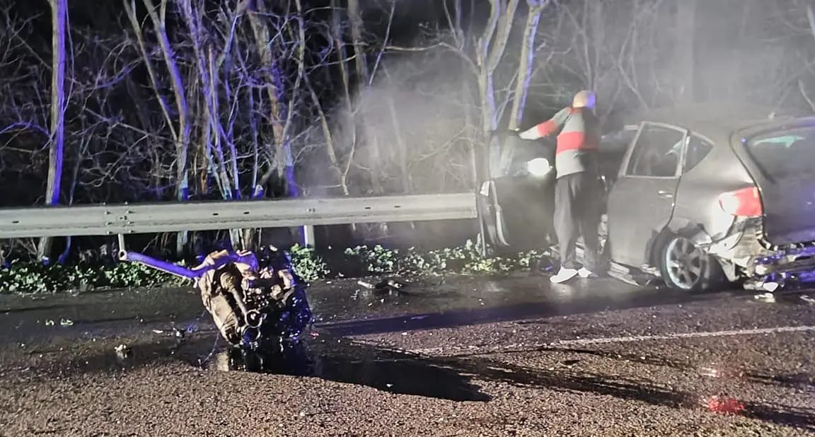 ПО ТЪМНА ДОБА Тежка катастрофа във Варна с три коли Информационна агенция ПИК