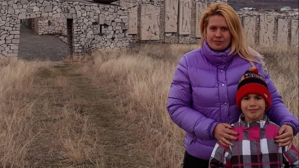 Майката на загиналия Марти дари пари на друго дете в нужда Информационна агенция ПИК