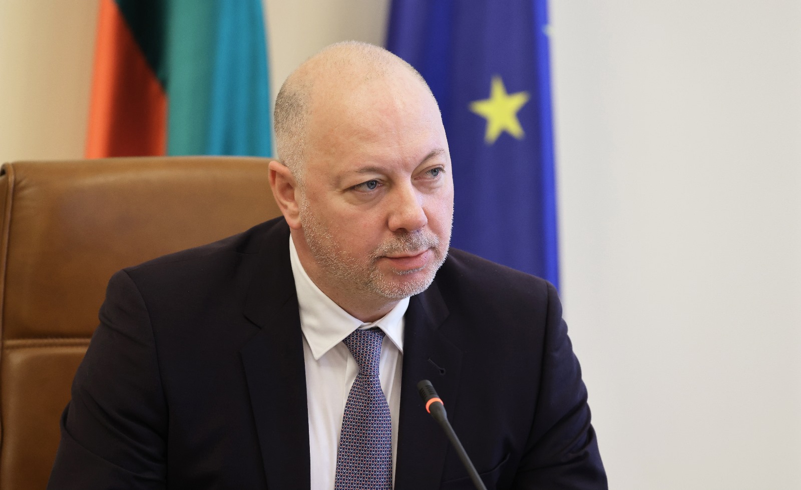 Росен Желязков развъртя метлата прави кадрови промени Информационна агенция ПИК