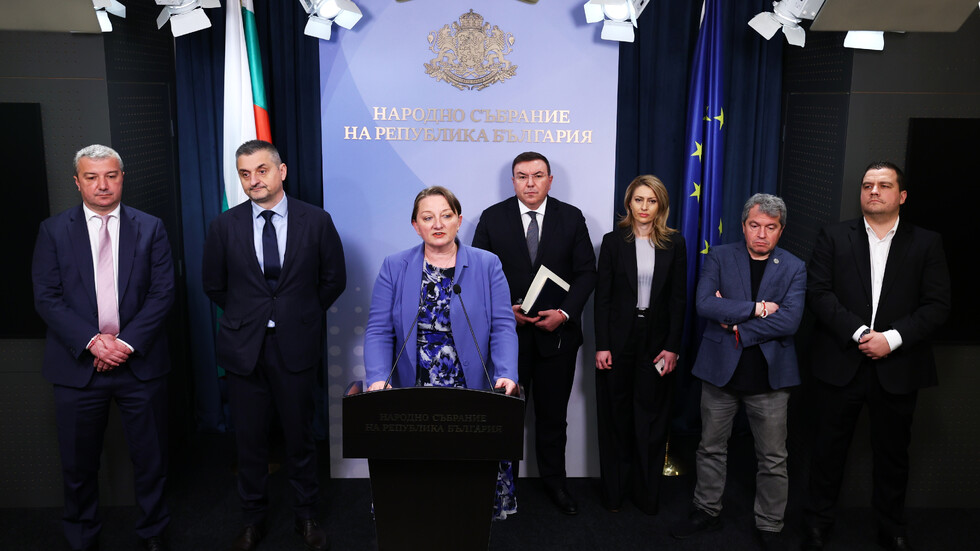 ОТ ПОСЛЕДНИТЕ МИНУТИ ГЕРБ СДС „БСП Обединена левица” и „Има такъв народ” остават зад кабинета