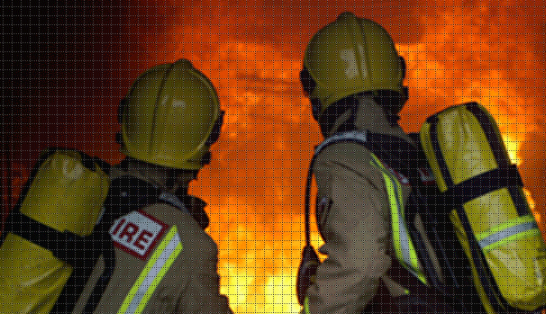 Къща пламна в столичен квартал, има тежко пострадали - Информационна ...