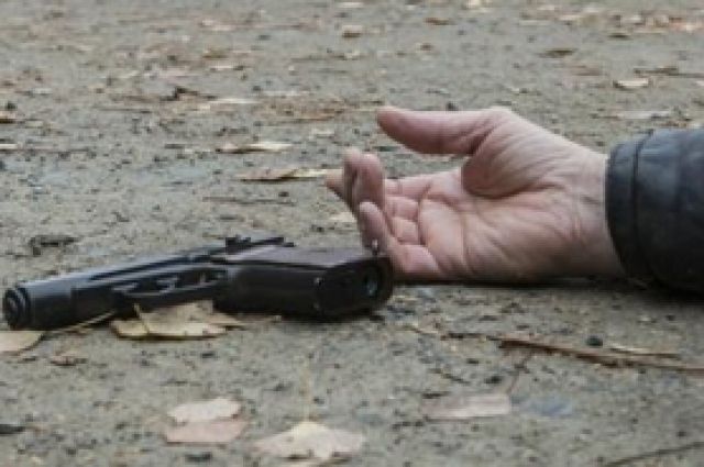 ТРАГЕДИЯТА В СЛИВО ПОЛЕ Полицаят се гръмнал недалеч от дома си Информационна агенция ПИК